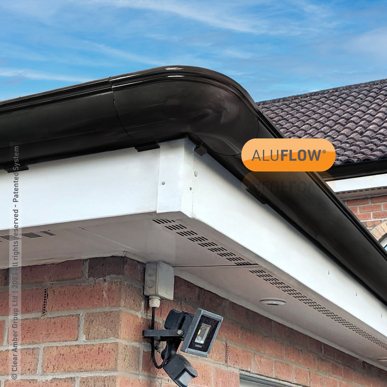 Aluflow Aluminium 90 Deg External Gutter Angle - Deep Flow
